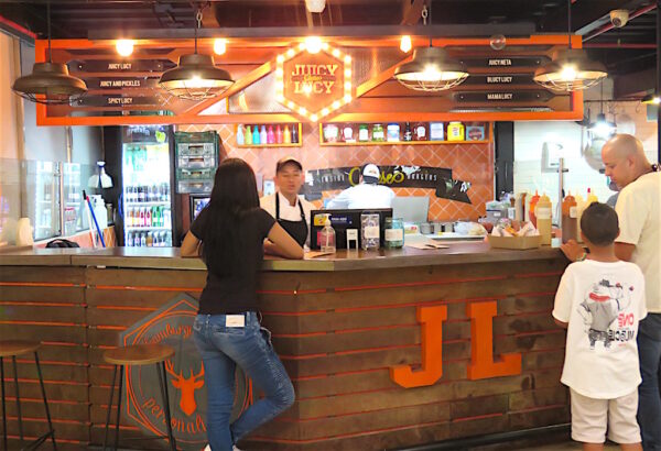 Mercado Del Rio: Medellin's Trendy Gastronomic Market