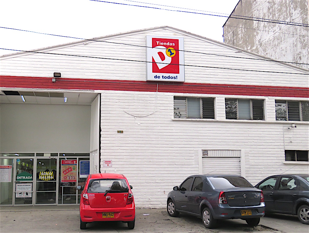 Shopping at Tiendas D1 to Save Substantially on Groceries