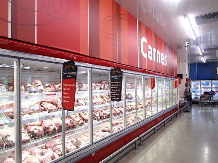 Shopping at Makro to Save Substantially on Groceries