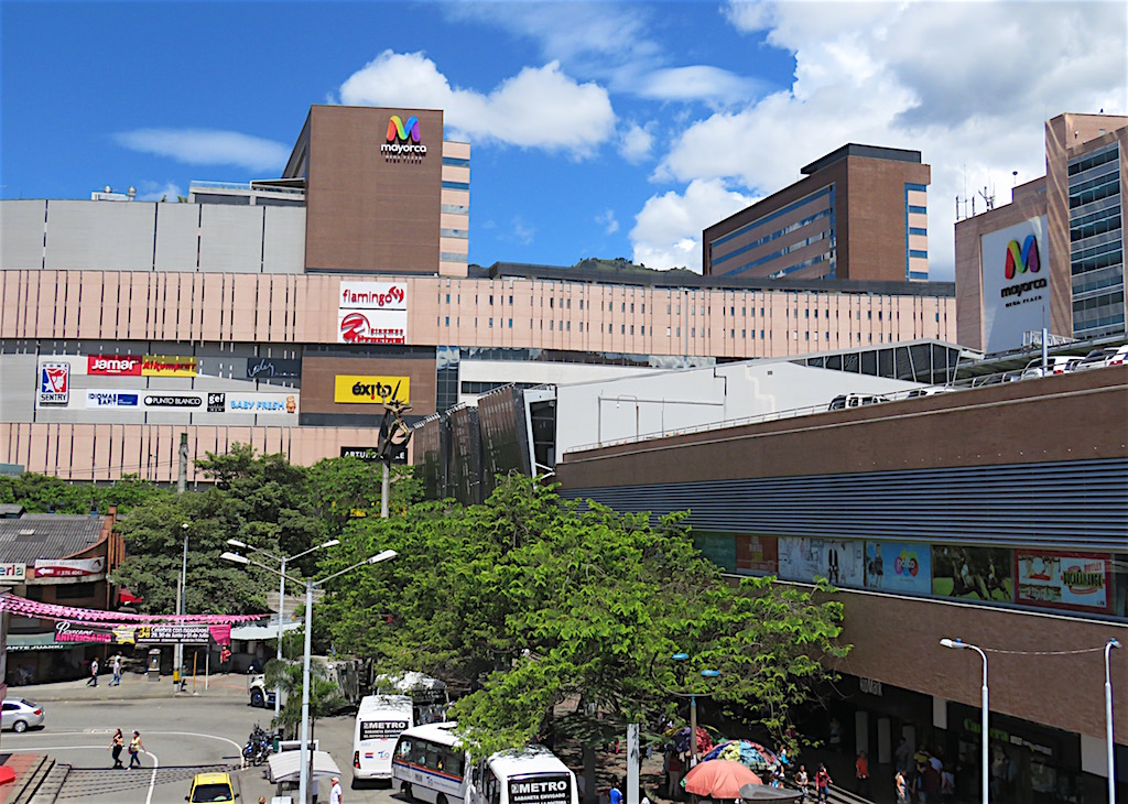 Shopping at Mayorca Mega Plaza: Medellín’s Outlet Mall | Medellin Guru