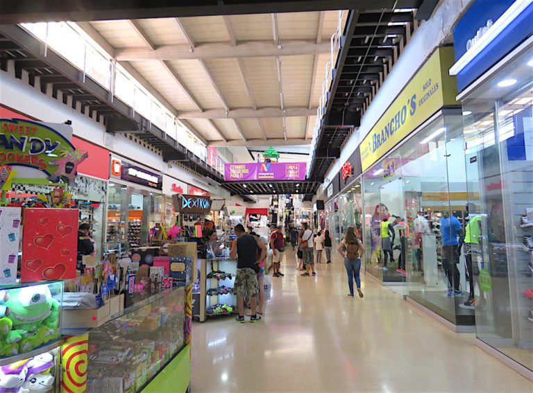 Shopping at Mayorca Mega Plaza: Medellín’s Outlet Mall | Medellin Guru
