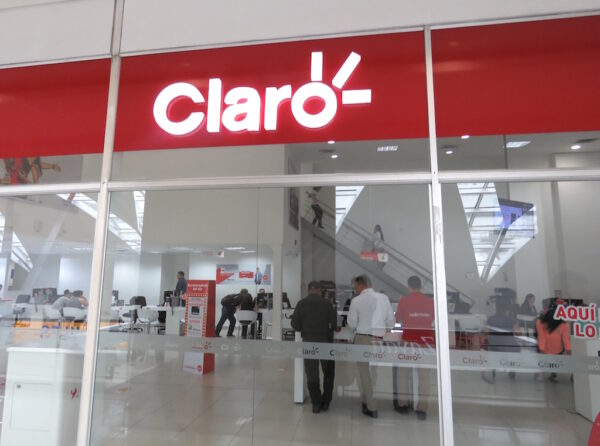 Comprehensive Guide to Buying and Using Cell Phones in Colombia