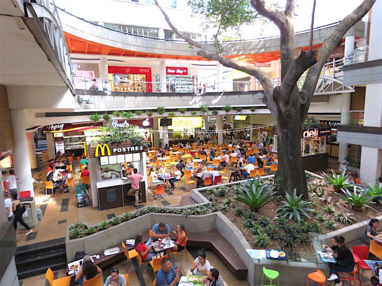 Centro Comercial Oviedo: A Guide to the Oldest Mall in El Poblado