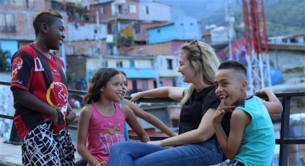 13 Best Ways for Making Friends in Medellín as an Expat