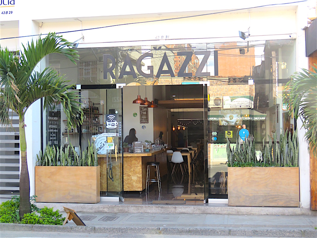 Ragazzi: A Pizzeria Chain in Medellín with Good Pizzas