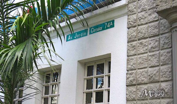 How to Find Street Addresses in Colombian Cities and Using Maps