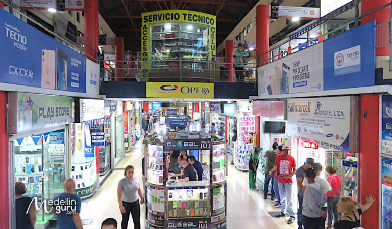 Comprehensive Guide to Buying and Using Cell Phones in Colombia