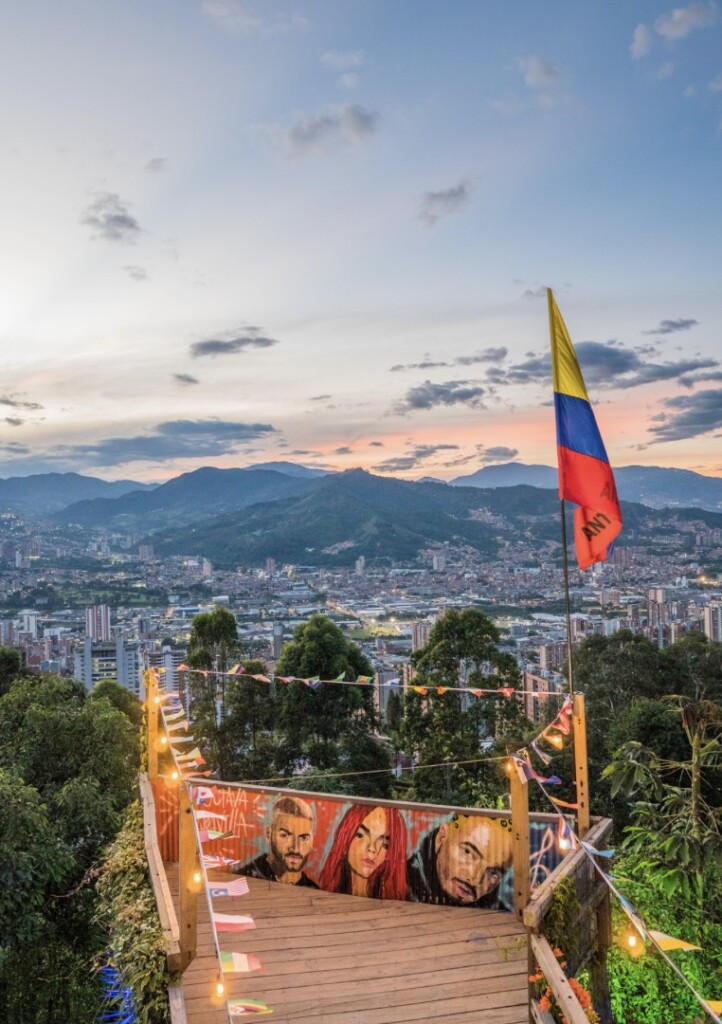 La Octava Maravilla Mirador | Restaurants | Medellin Guru